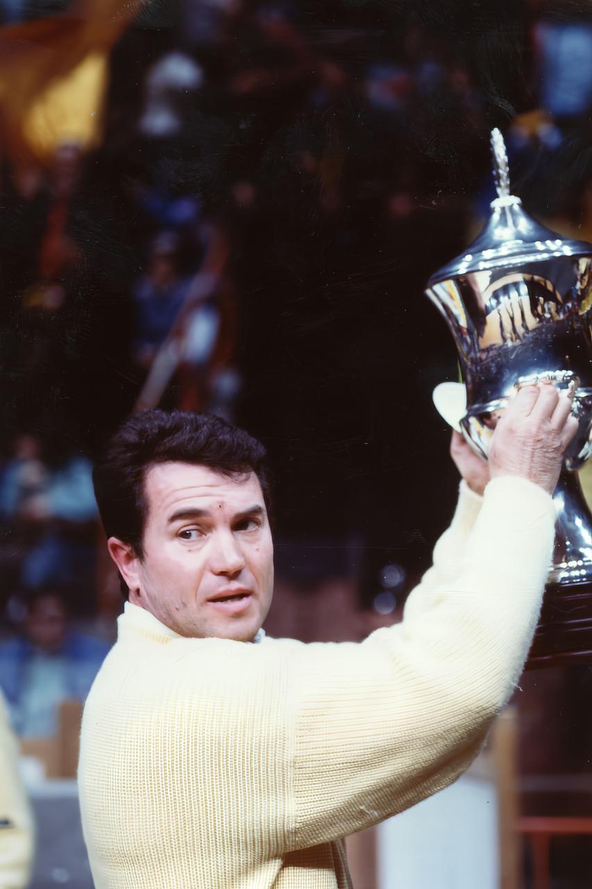 Taglio del nastro al Campus Kid. Palestra intitolata a Nerio Zanetti