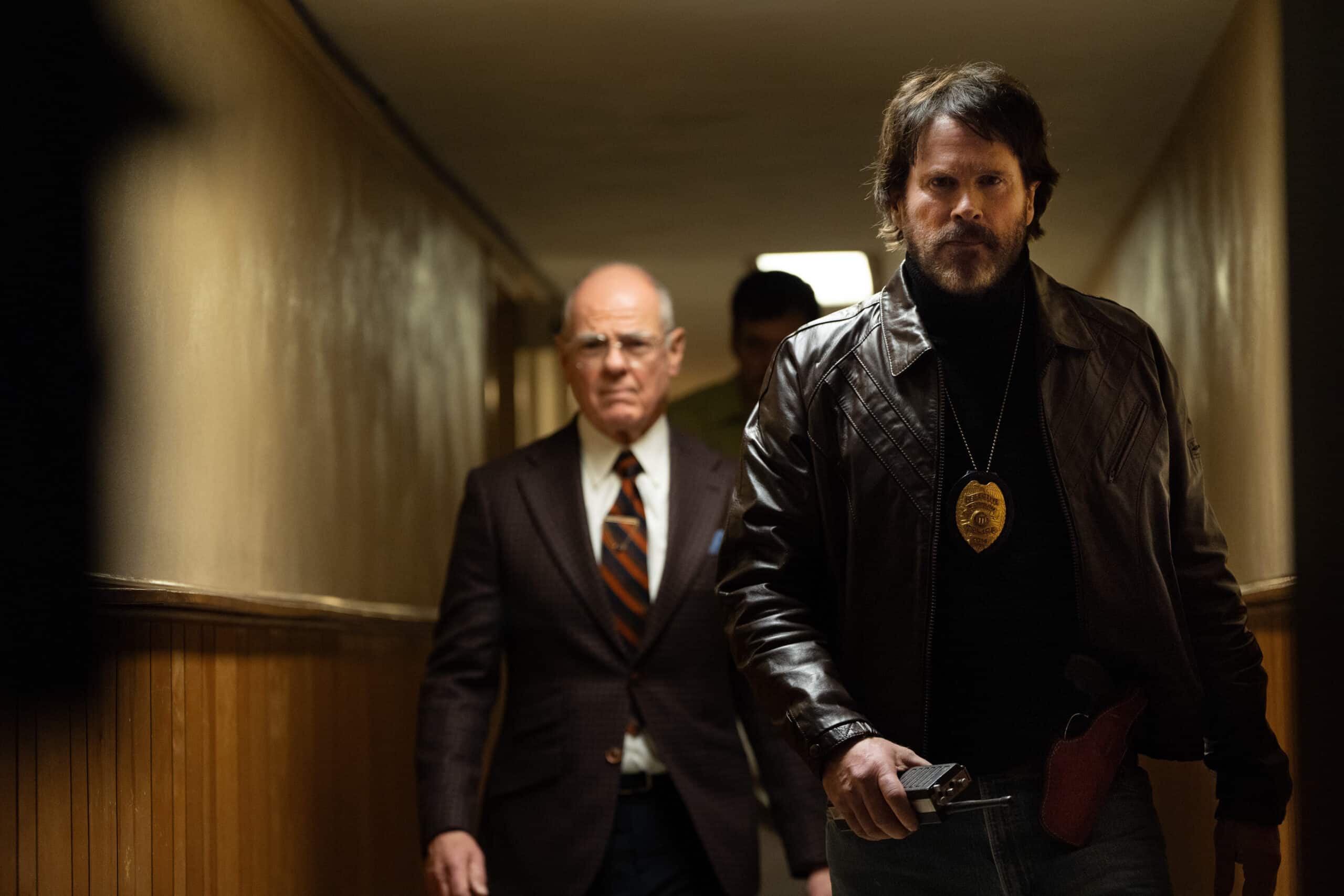 A real-life '70s hostage drama crackles in Gus Van Sant's 'Dead Man's Wire'