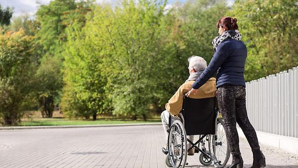 Contributi INPS per colf, badanti e baby sitter: dal 2026 pagamenti ...