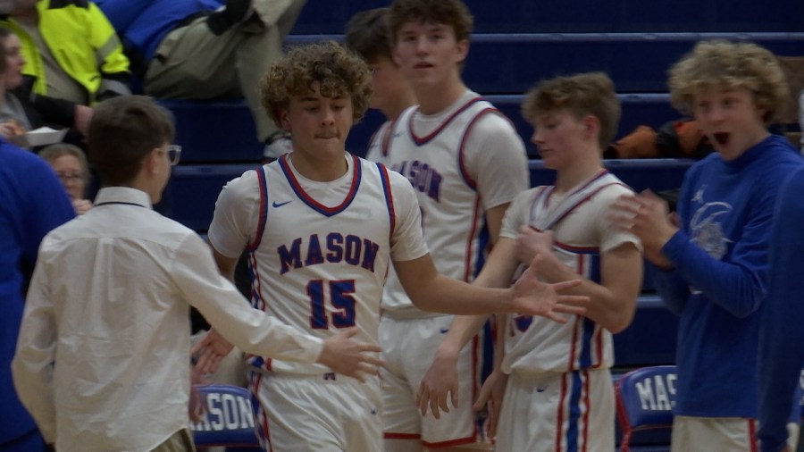 Mason defeats Okemos 64-55