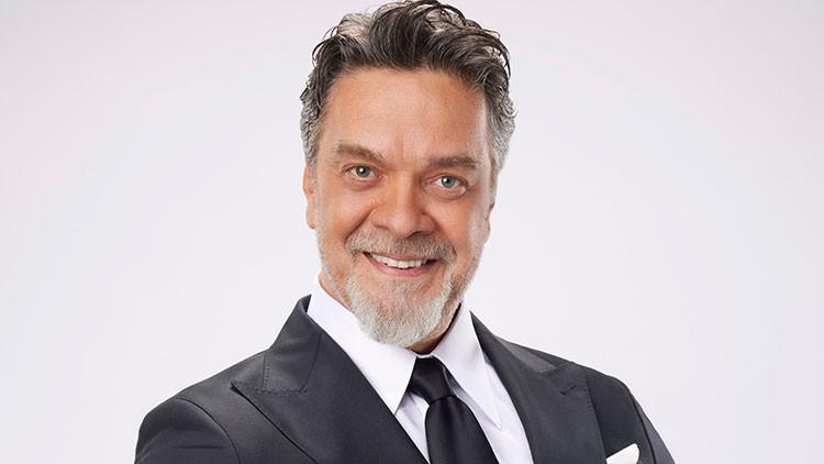 Müjdeyi verdi... 'Beyaz Show' geliyor