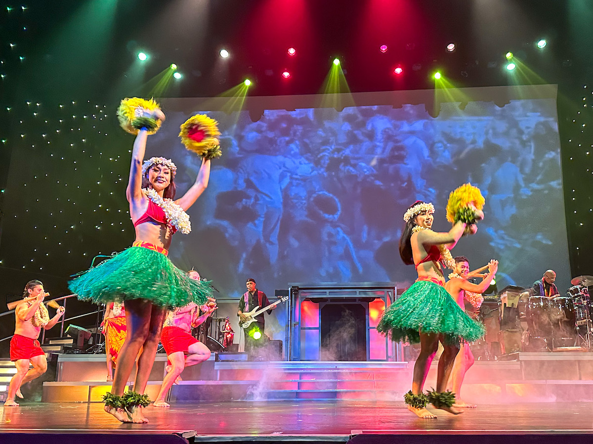 Rock-a-Hula Waikiki review: Elvis meets Hawaiian culture (is it worth ...
