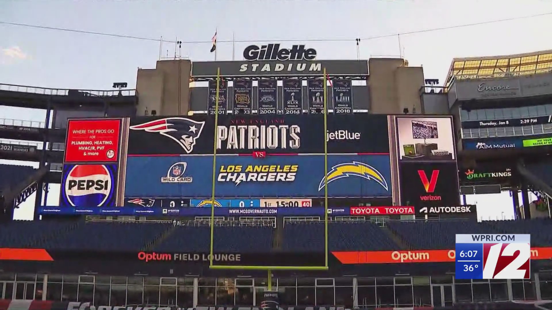 Patriots fans flock to pro shop, players rest and recover after ...