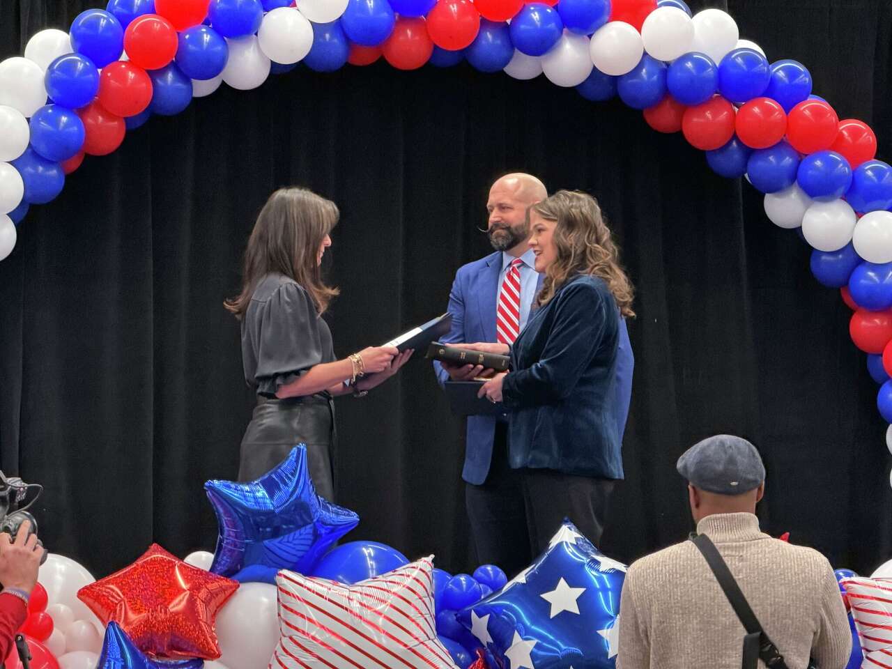 Re-elected council members take oaths of office