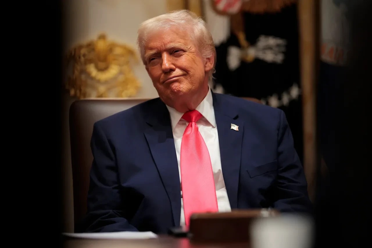 Trump targets countries trading with Iran, slaps 25% tariff