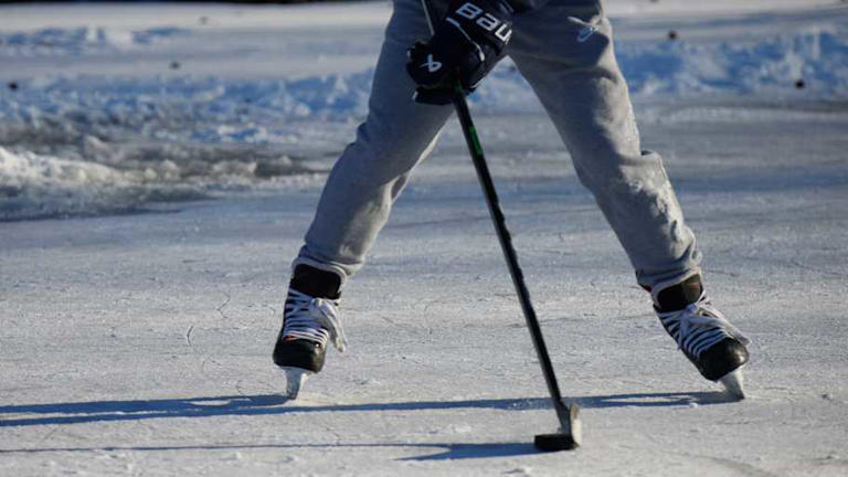 NY Islanders find joy on Frozen Pond near Anders Lee’s Minnesota home ...