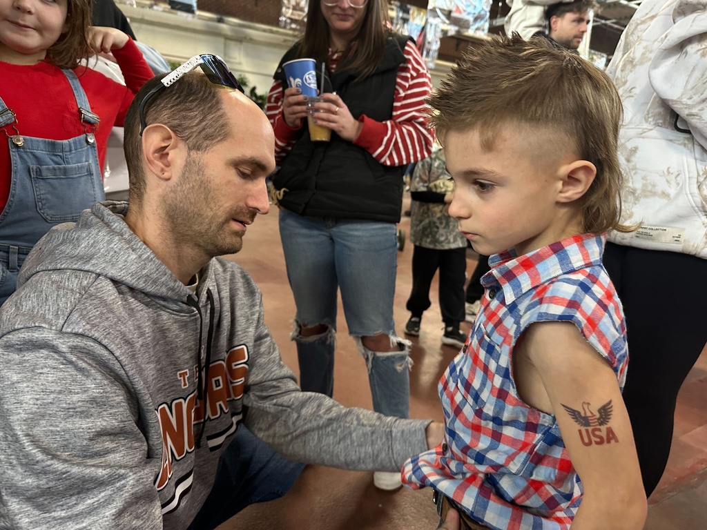 'Joe Dirt' tribute takes top prize in Pennsylvania Farm Show mullet contest
