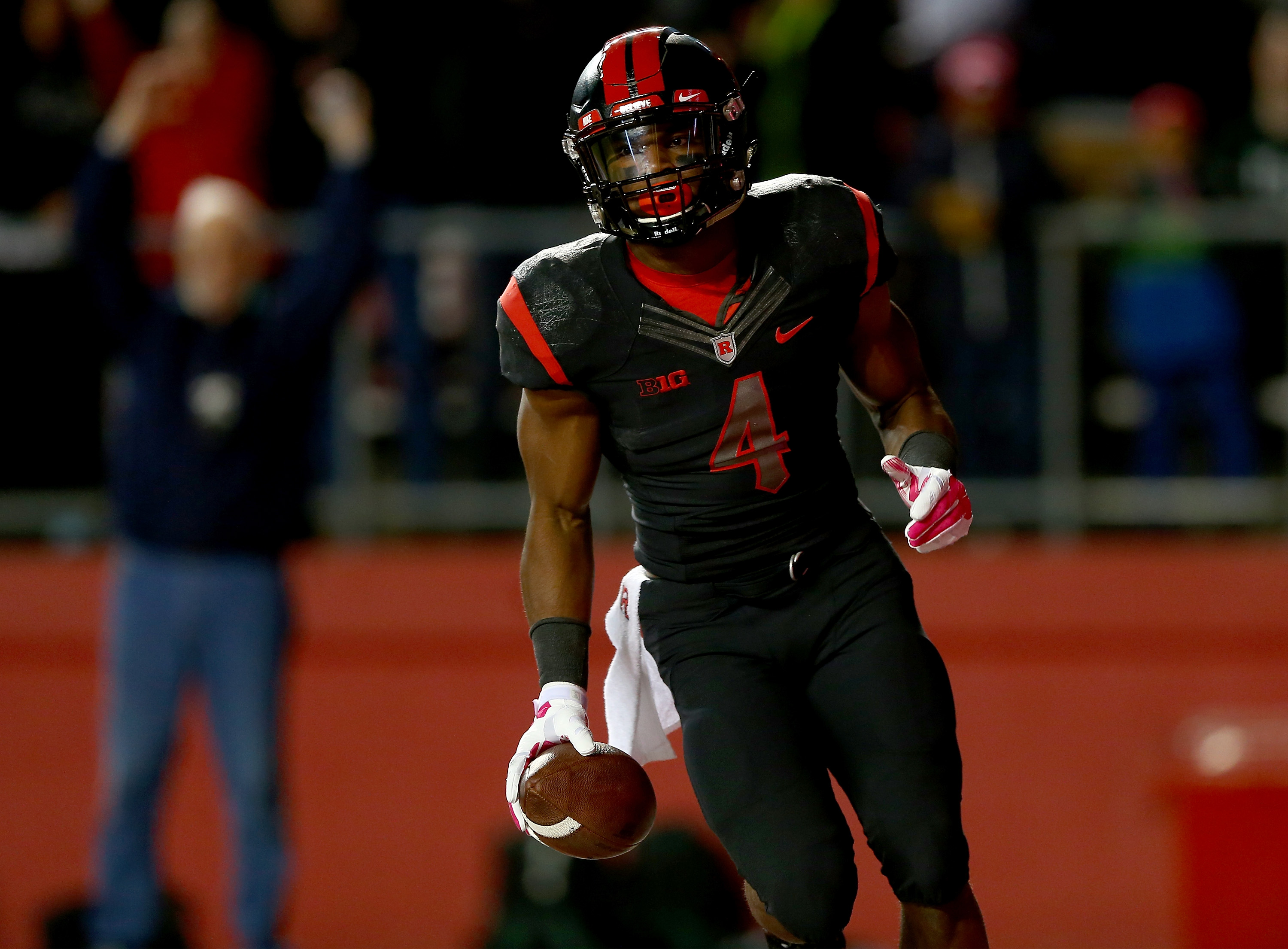 Scarlet Knights legend Leonte Carroo sues Rutgers over NIL claims