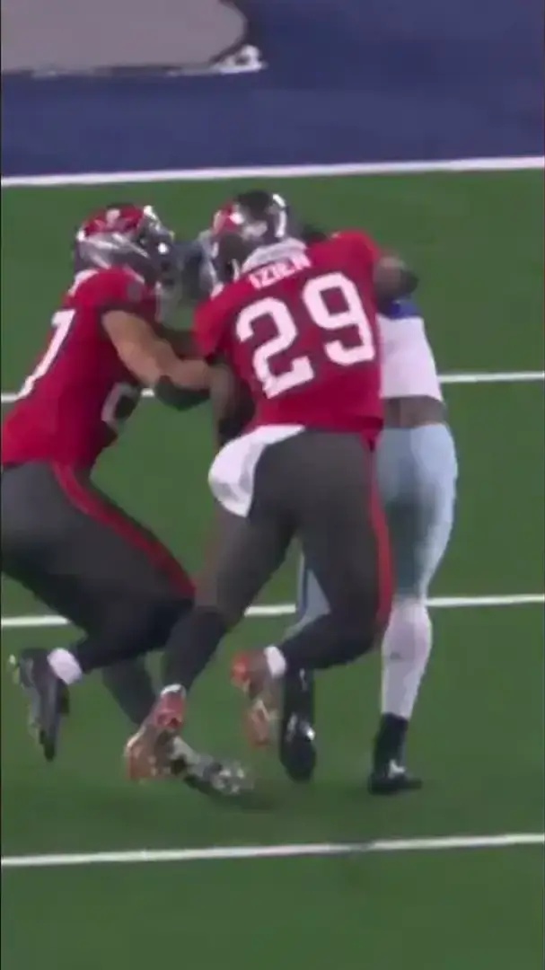 CeeDee Lamb dominates at the catch point