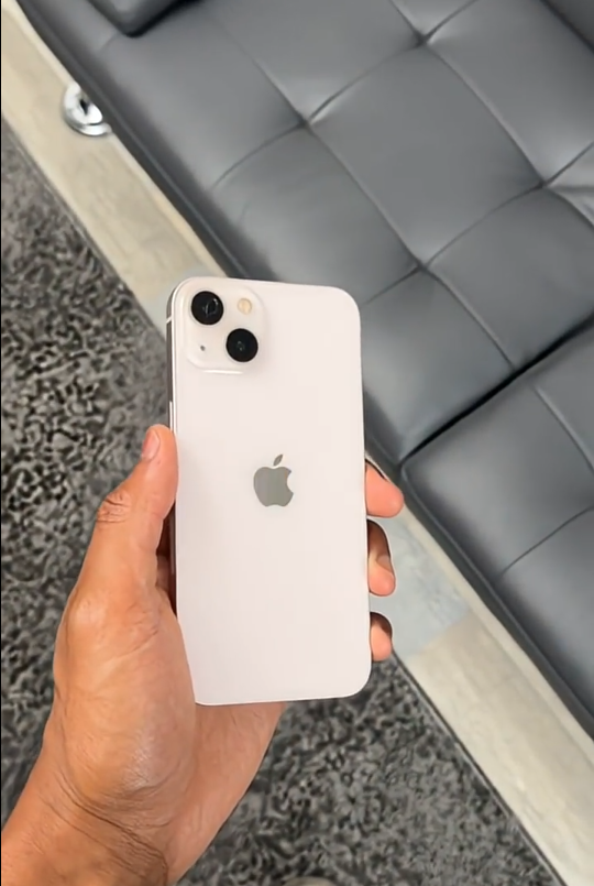 Why Apple still sells 60Hz iPhones