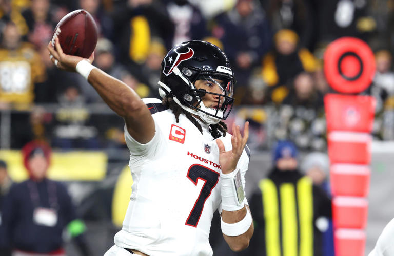 WATCH: Texans take lead over Steelers behind Christain Kirk TD