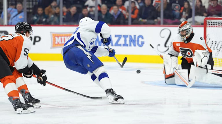 Tampa Bay Lightning extend their win streak to 10 with statement win ...