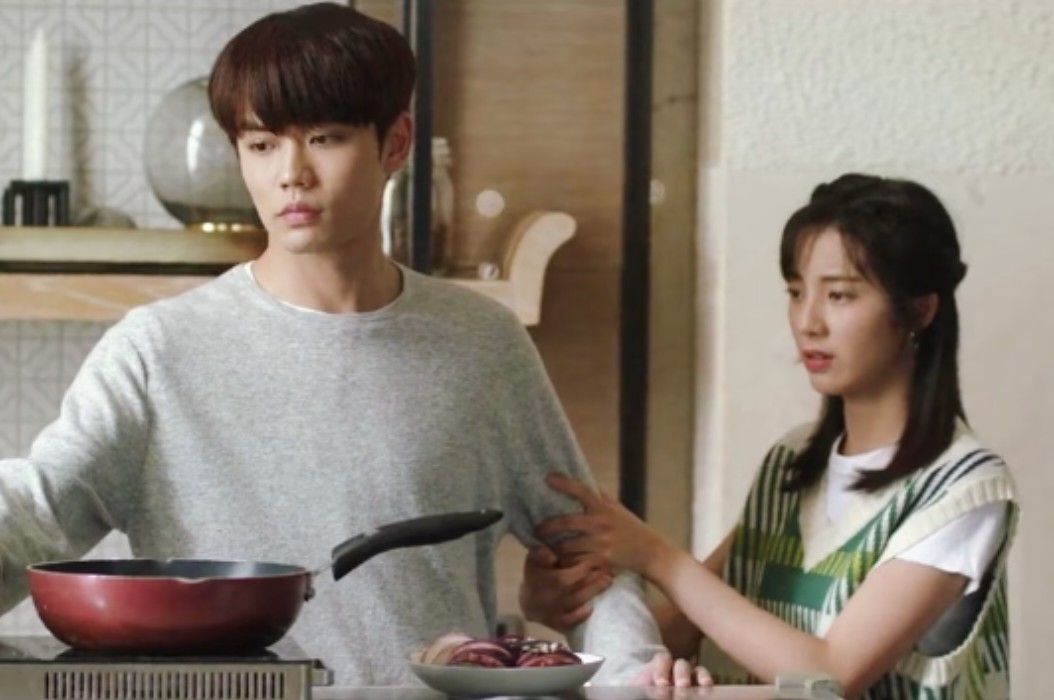 Sinopsis drama China Crush, romansa penyiar cantik Wang Peng dan pria ...