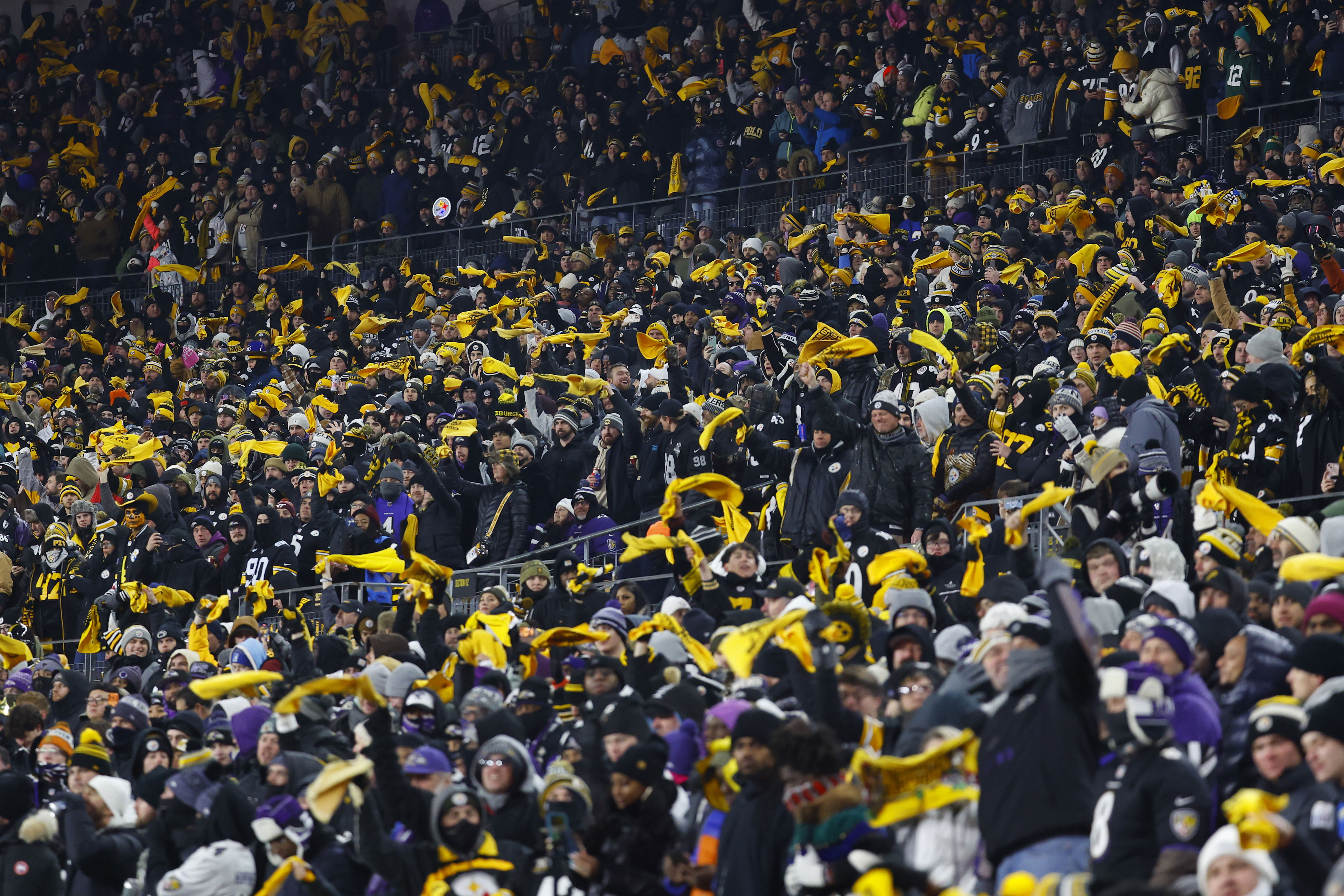 NFL playoffs: Game times, TV channels, streaming, odds for Texans-Steelers