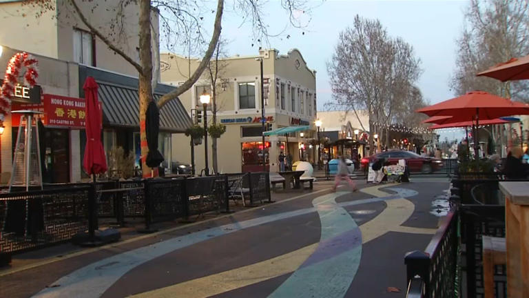 Oakland to host Super Bowl events, including official NFL watch party