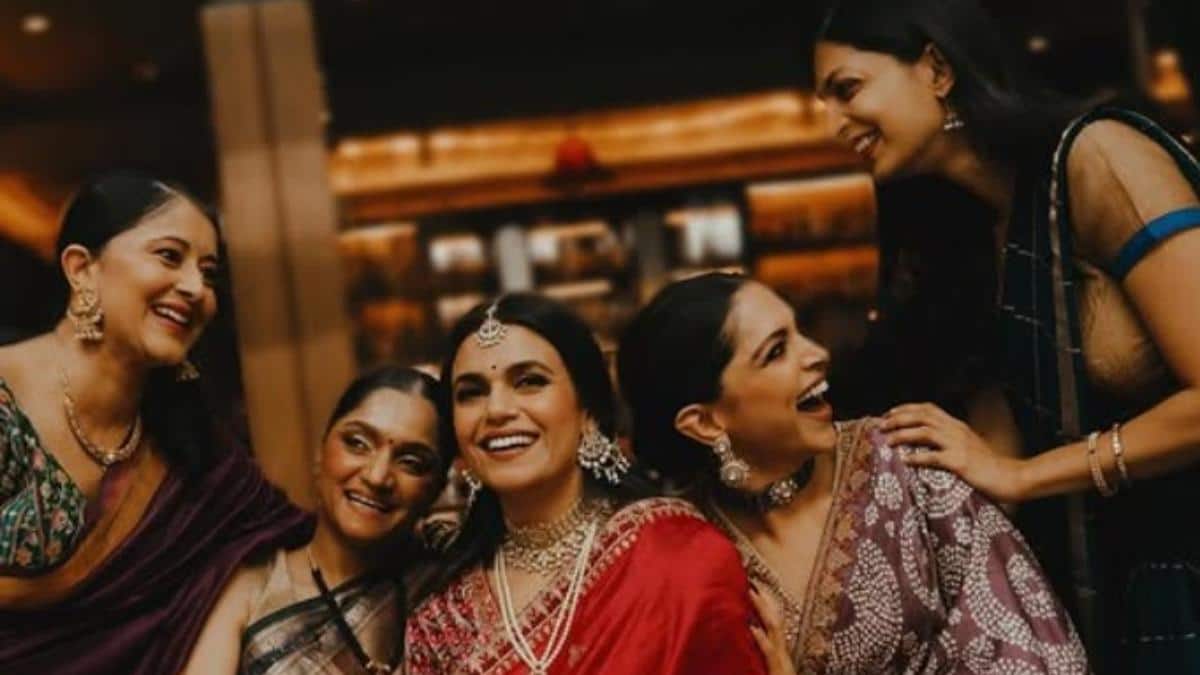 Deepika Padukone turns bridesmaid at best friend’s New York wedding ...