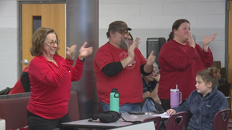 Shippensburg school board approves new teachers contract, ending months ...