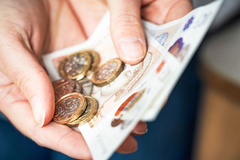 Woman jailed over UK's biggest ever DWP fraud is claiming Universal ...