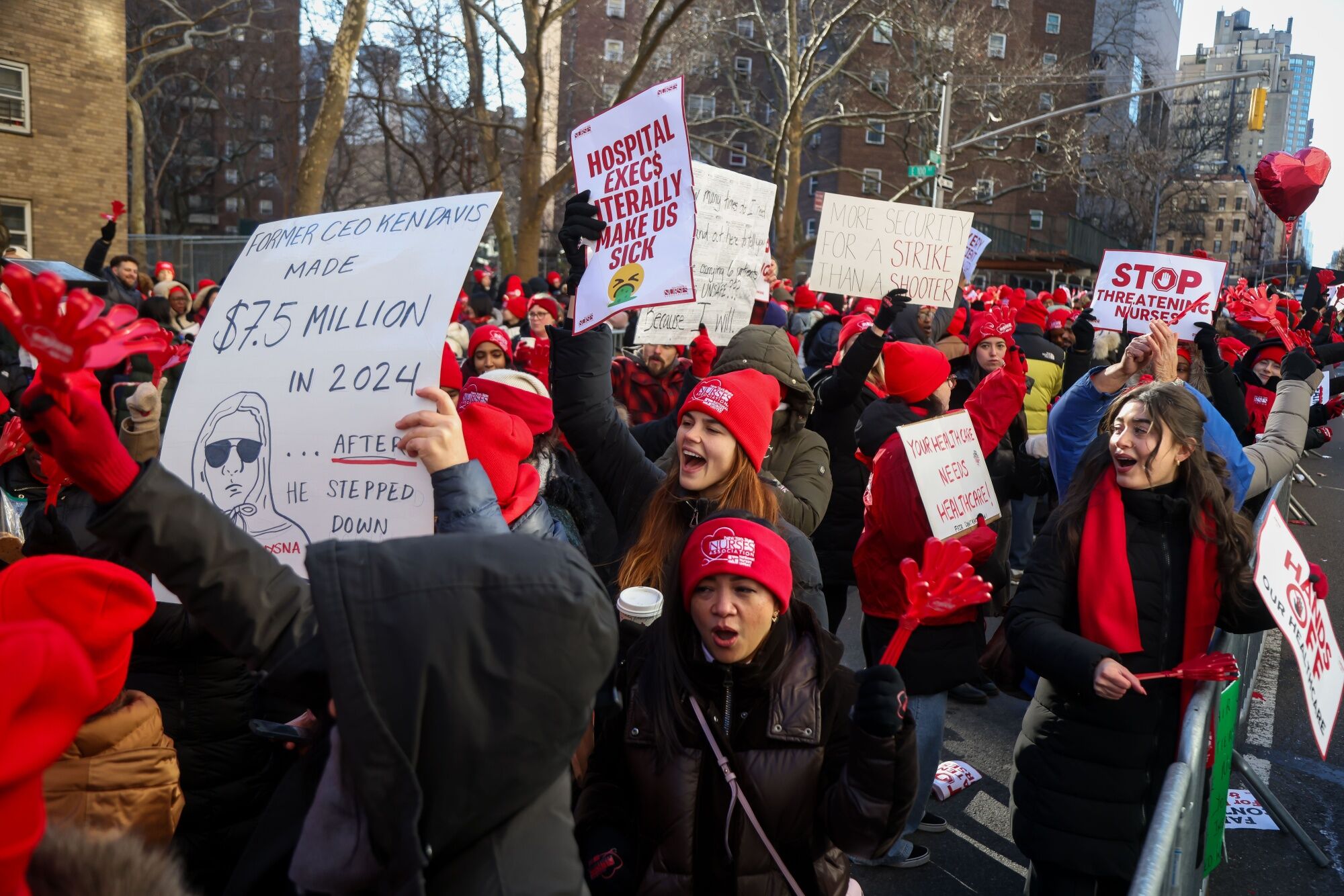 Mamdani joins NYC nurses on hospital walkout picket line