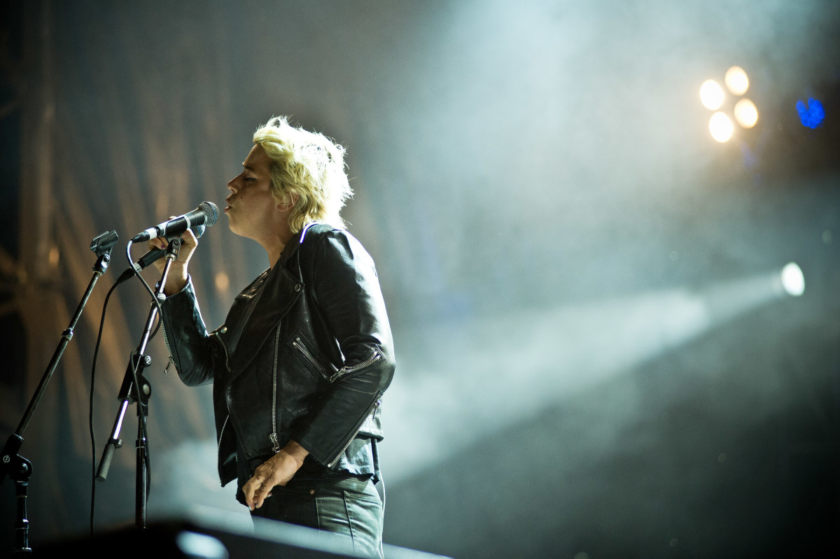 '90s indie icon finally goes gold after 35 years