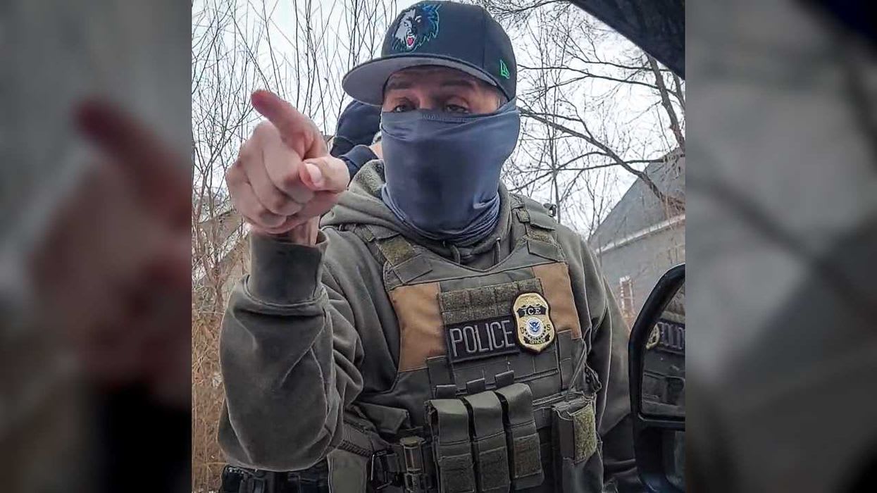 ICE agents in Minneapolis threaten man with violence, reference Renee ...