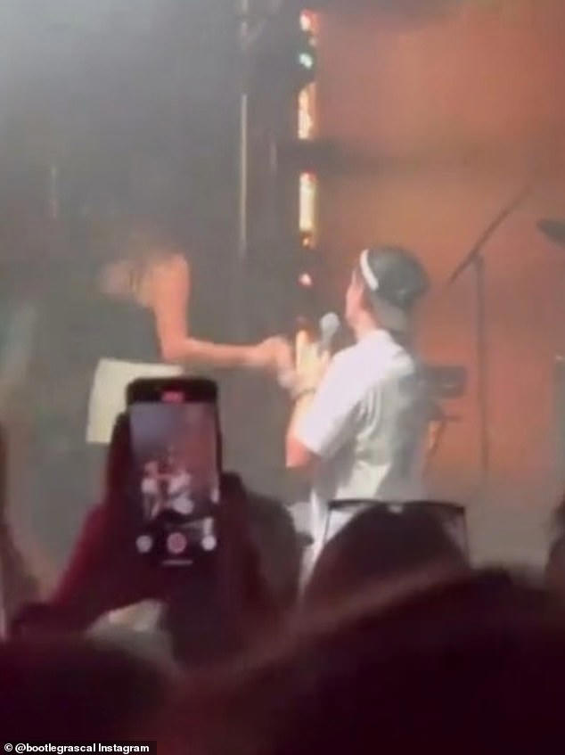 Man left red-faced at Brisbane concert after girlfriend turns down proposal