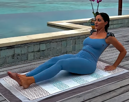 Flat, firm #abs — no sagging! #fitness #shorts @fourseasonsmaldives