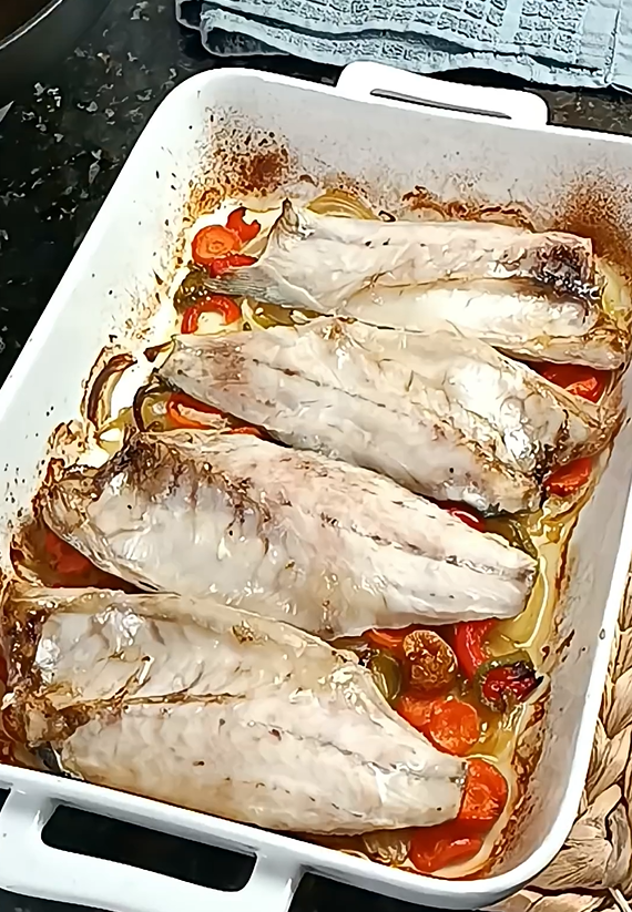 Baked sea bass with vegetables | Healthy and easy recipe