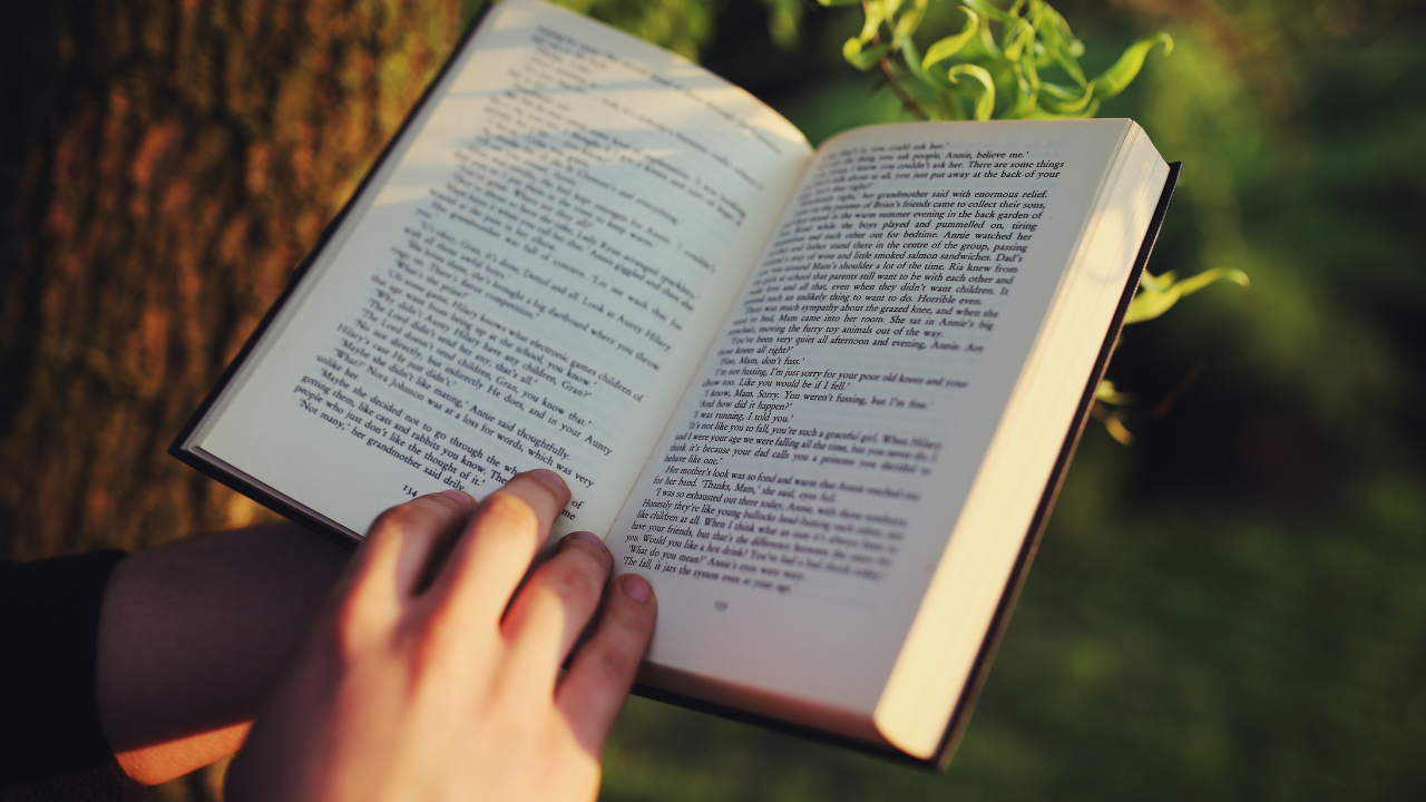 50 book quotes that feel like someone read your mind