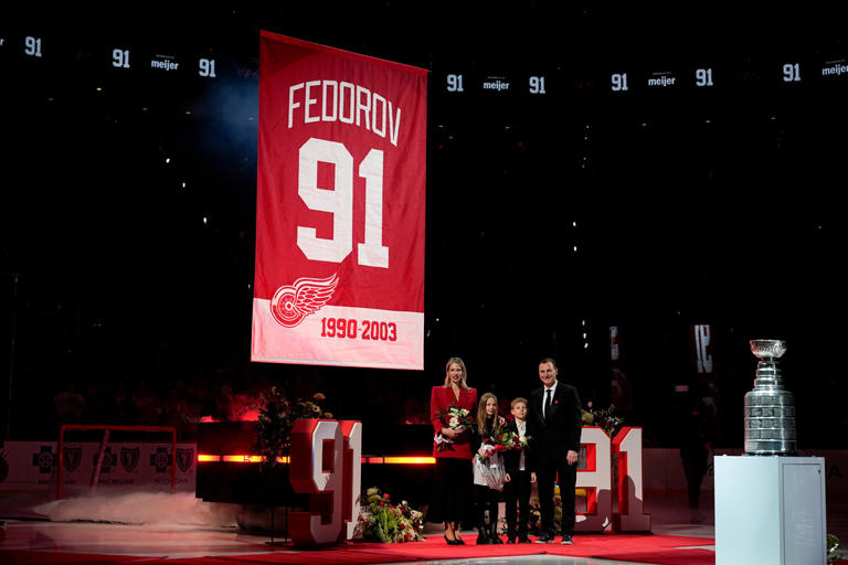 Red Wings retire Sergei Fedorov's No. 91 jersey and he says leaving ...