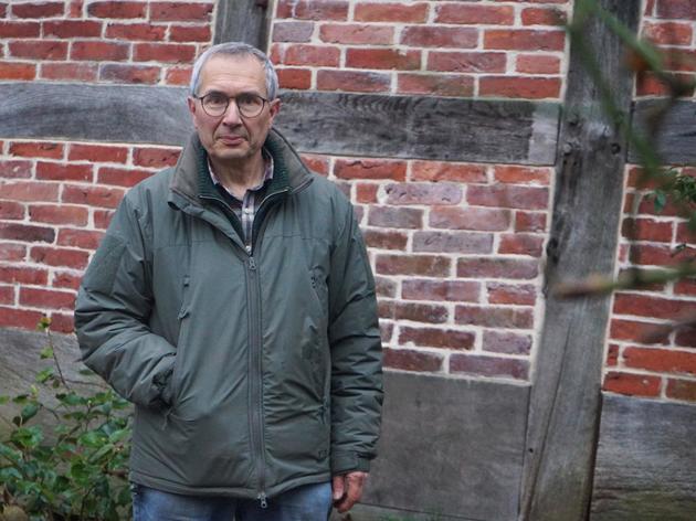 Matthias Fritzsch restauriert seinen Hof mit recycelten Materialien