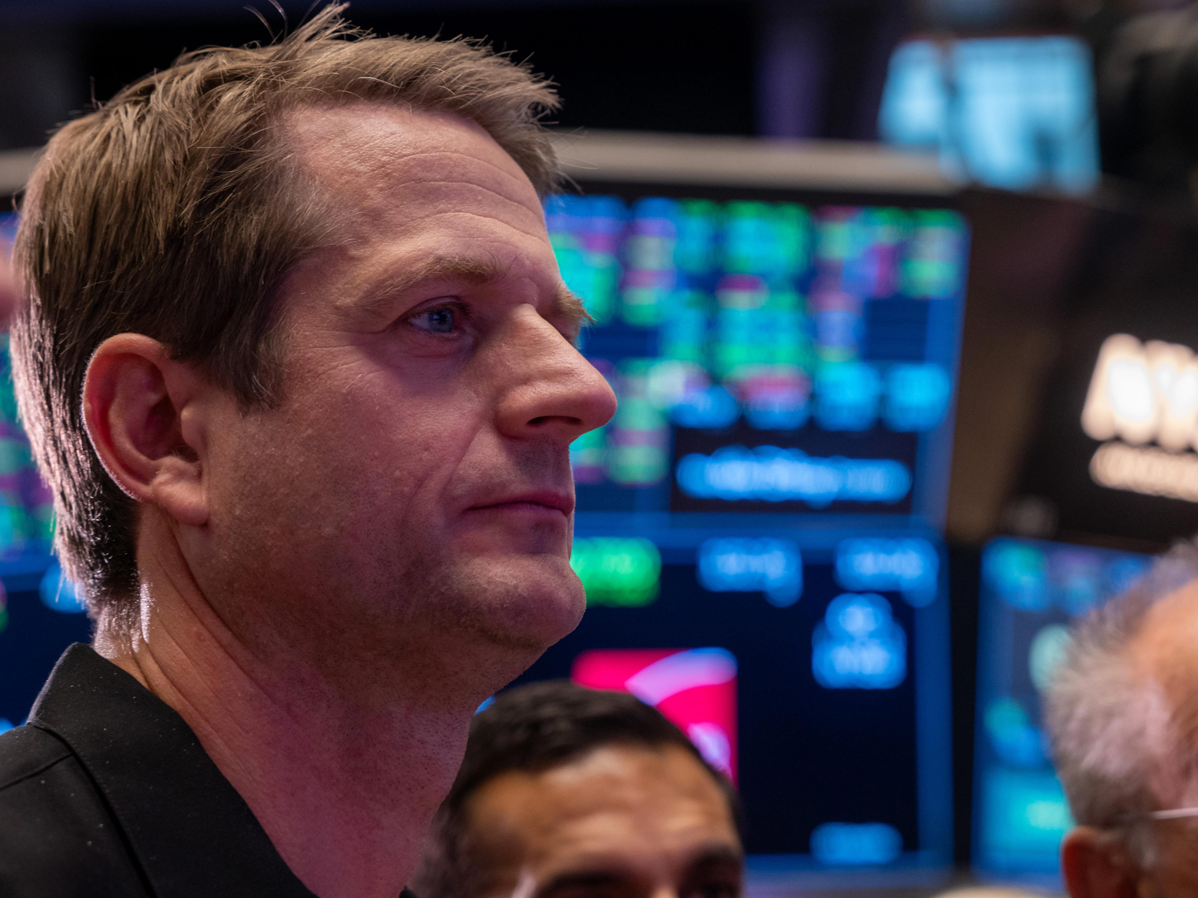 Klarna CEO backs Trump's 10% credit card cap, criticizing rewards as ...