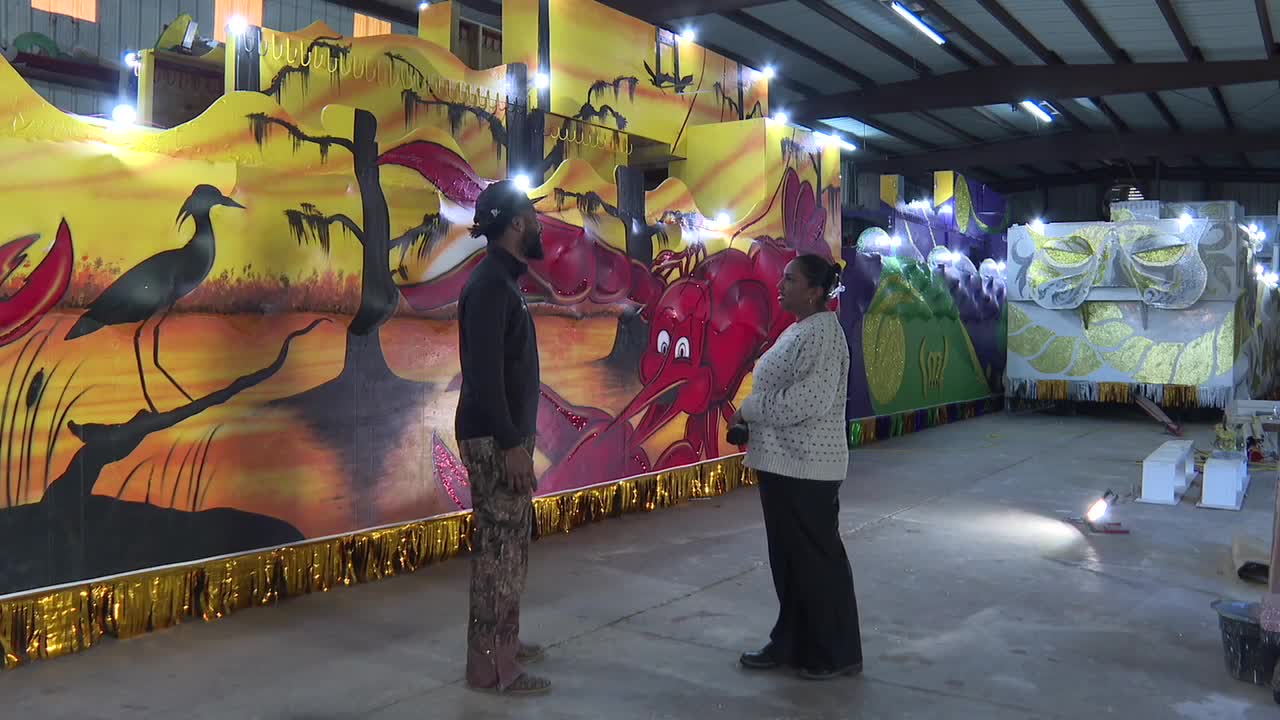 Generations of craftsmanship roll out for Acadiana’s first Mardi Gras ...