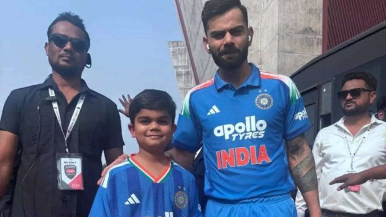 Virat Kohli calls his lookalike 'Chota Cheeku'; boy floored by ...