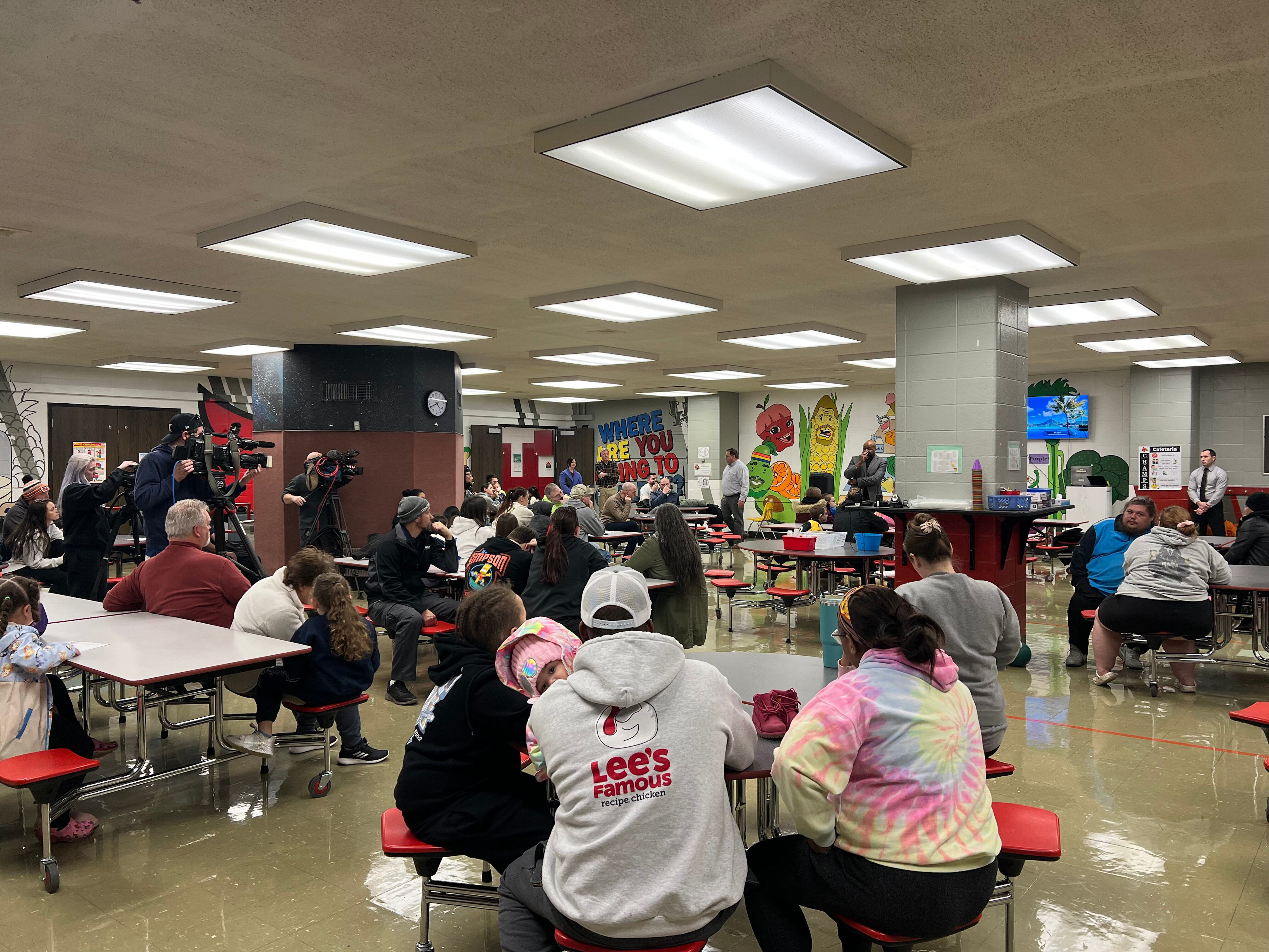 Latonia Elementary students return to class after gym roof collapse