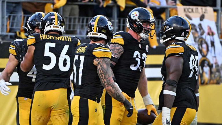 Steelers’ Jack Sawyer forces CJ Stroud fumble on botched flea flicker