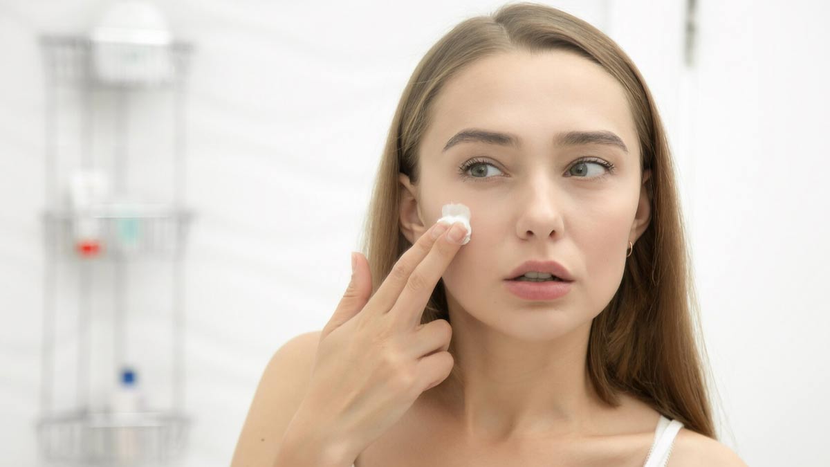 Can moisturisers cause acne? Dermatologist debunks myths