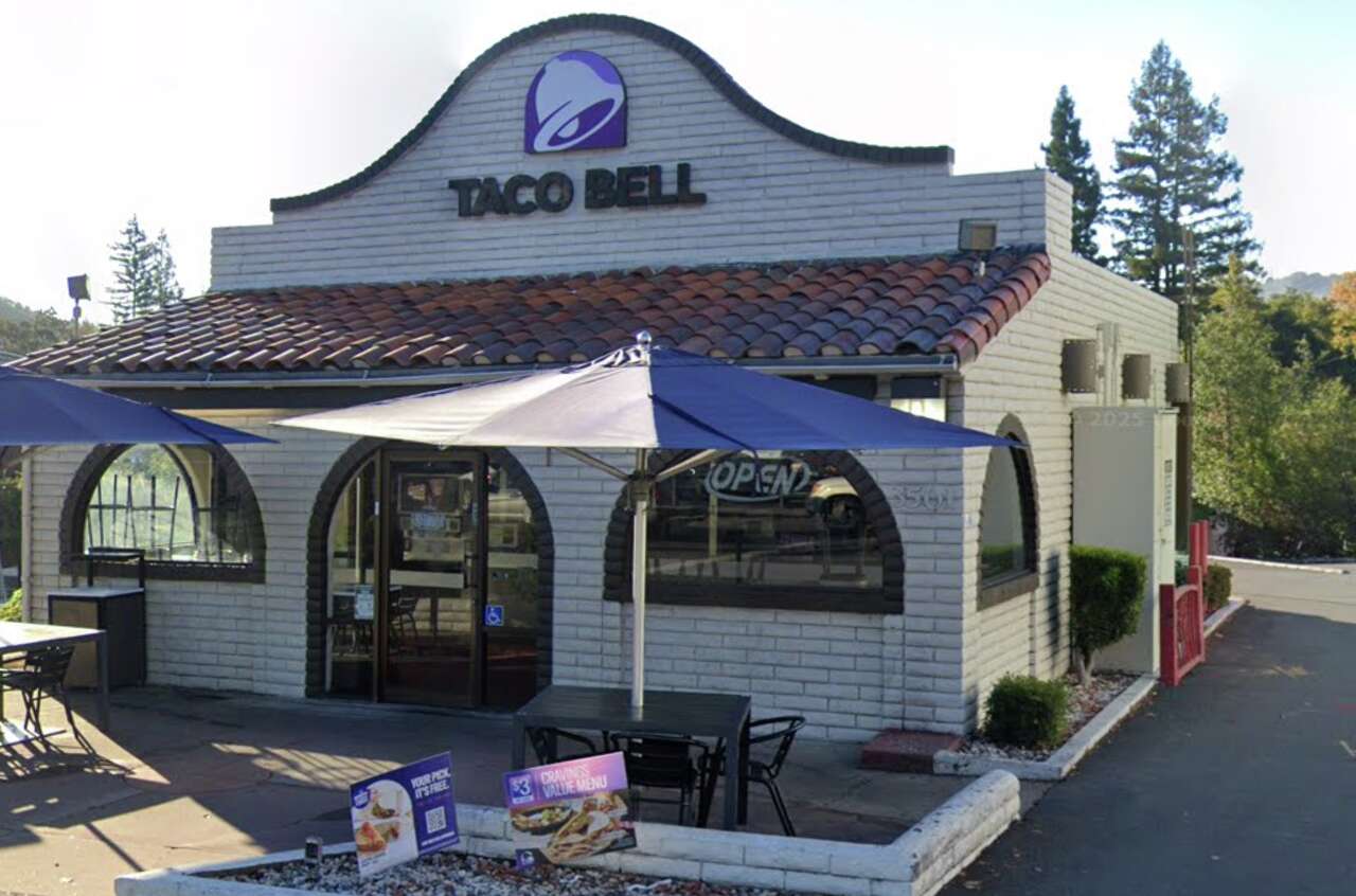 A rare Mission-style Taco Bell in the Bay Area is closing after nearly ...