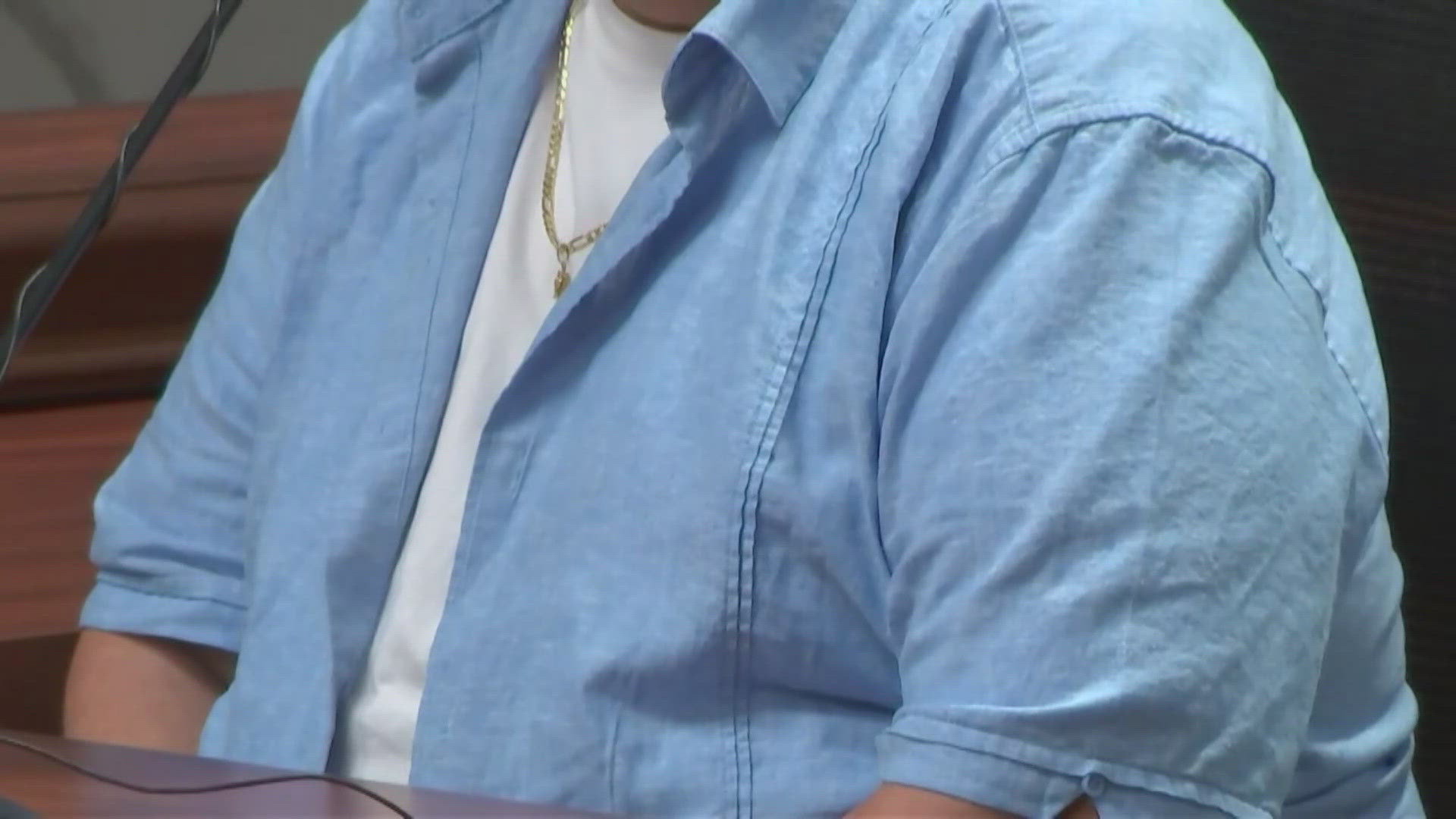 Teacher who lost every child in his classroom in Uvalde stands before ...