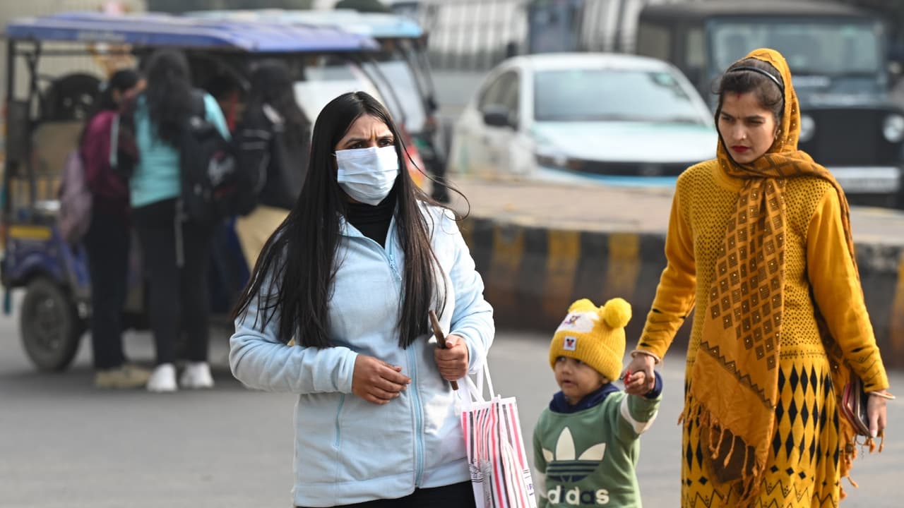 Delhi weather latest update: IMD issues orange alert; severe cold and ...