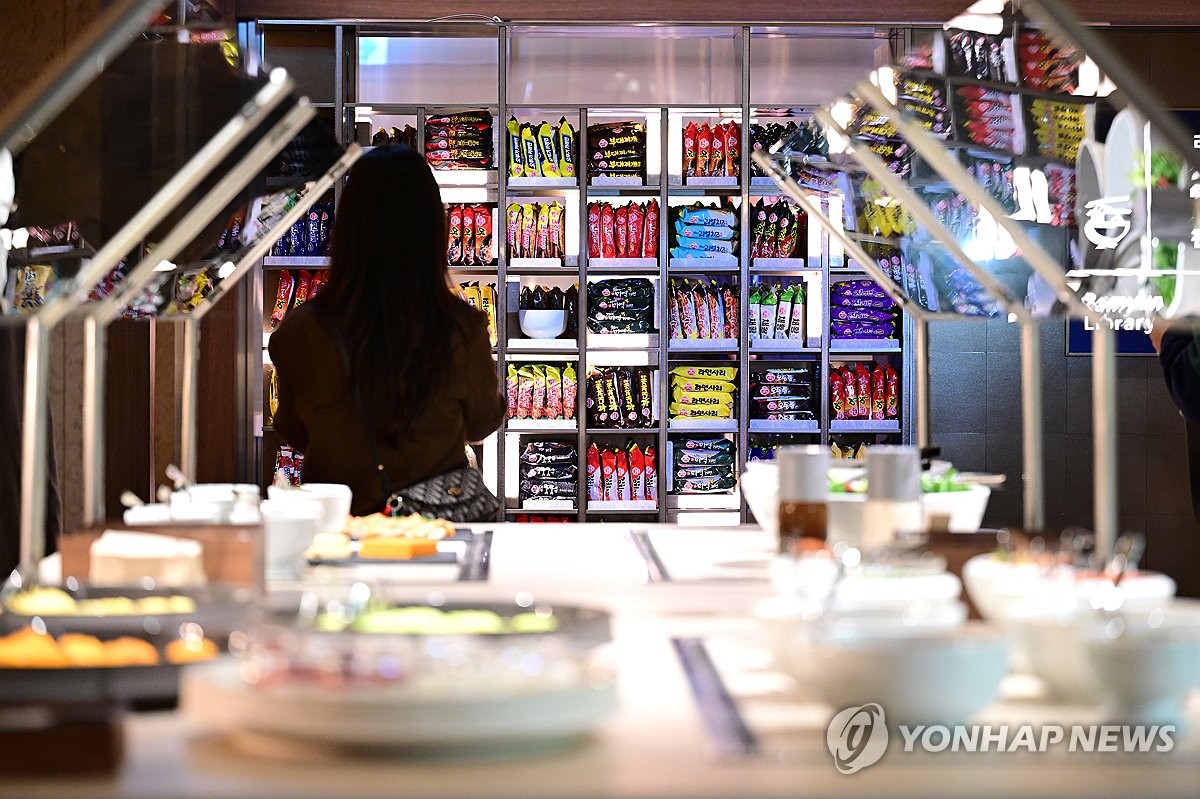 Korean Air unveils renovated lounge at Incheon Int'l Airport with ...