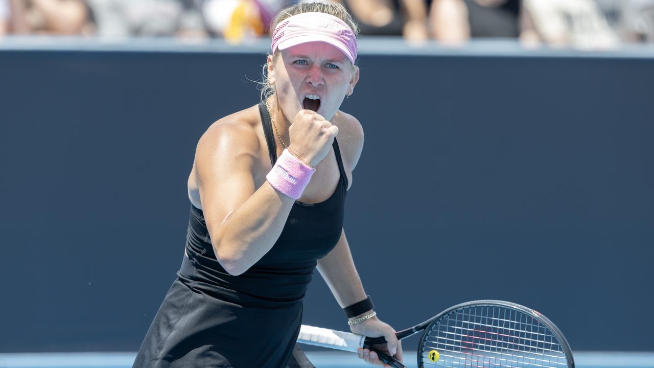 Krejcikova injury flares up in Hobart round-one defeat