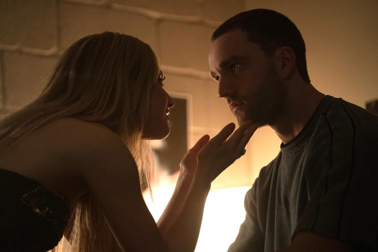 'Please let me convince you why this show needs to ruin your sleep ...