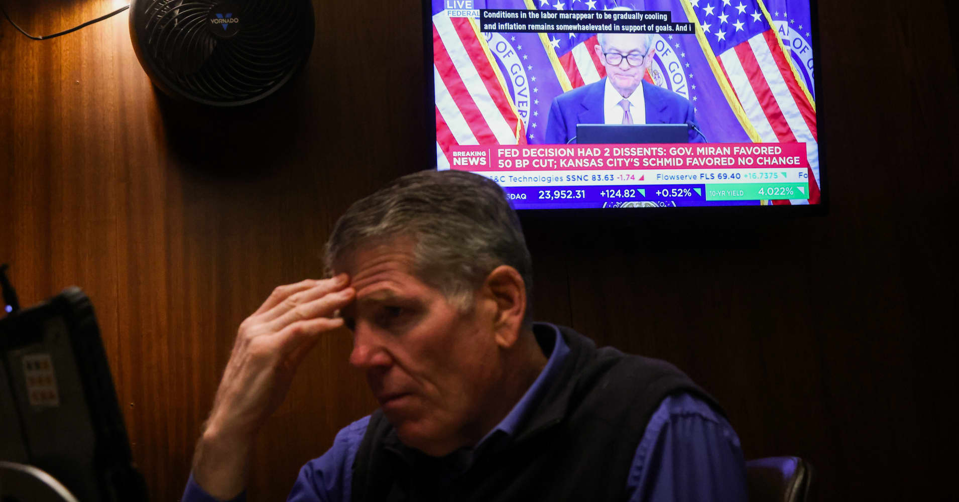 CNBC daily open: Investors look past Powell probe