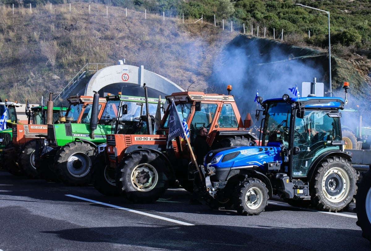 Στις 15:00 η συνάντηση Μητσοτάκη με αγρότες: Ποιοι πάνε στο Μαξίμου ...