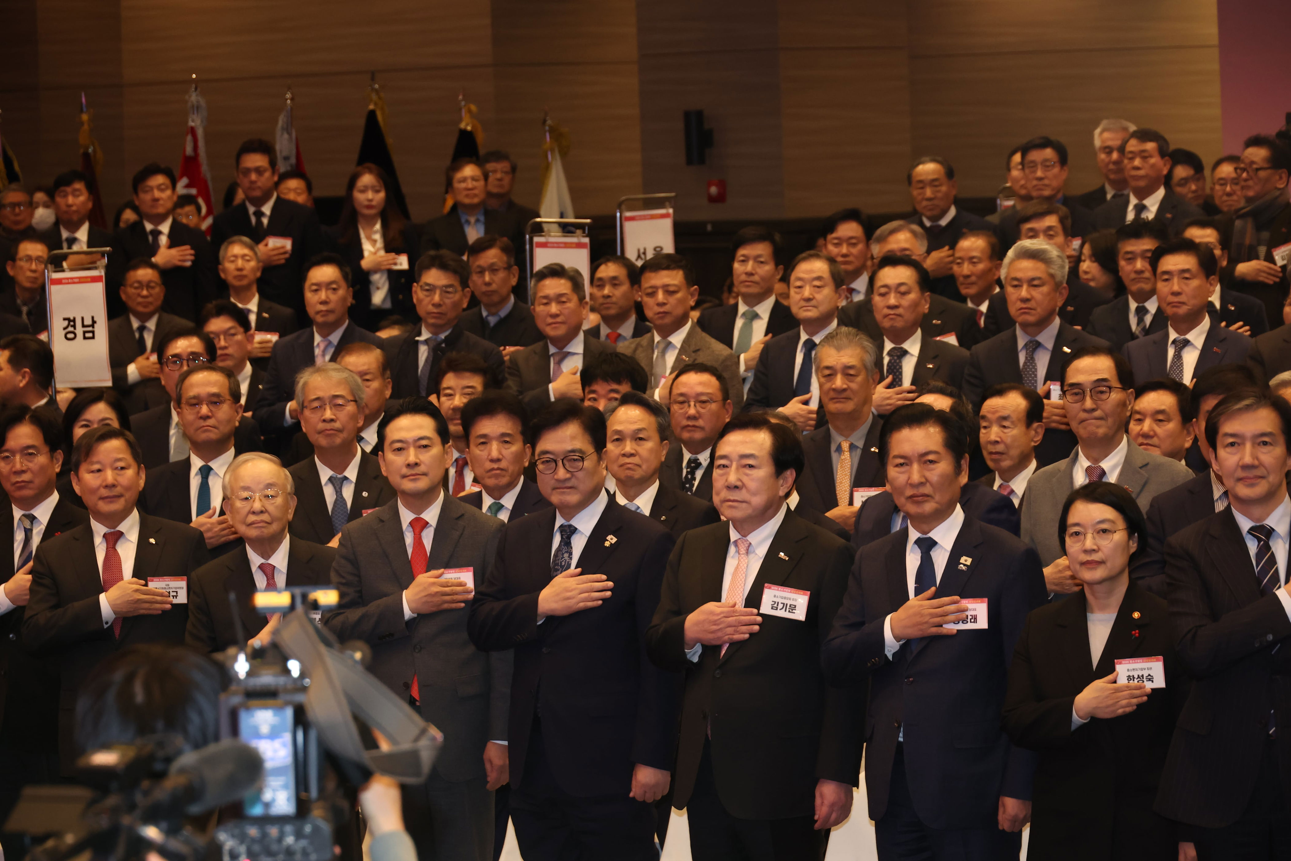 SME chief urges economic leap, mutual growth