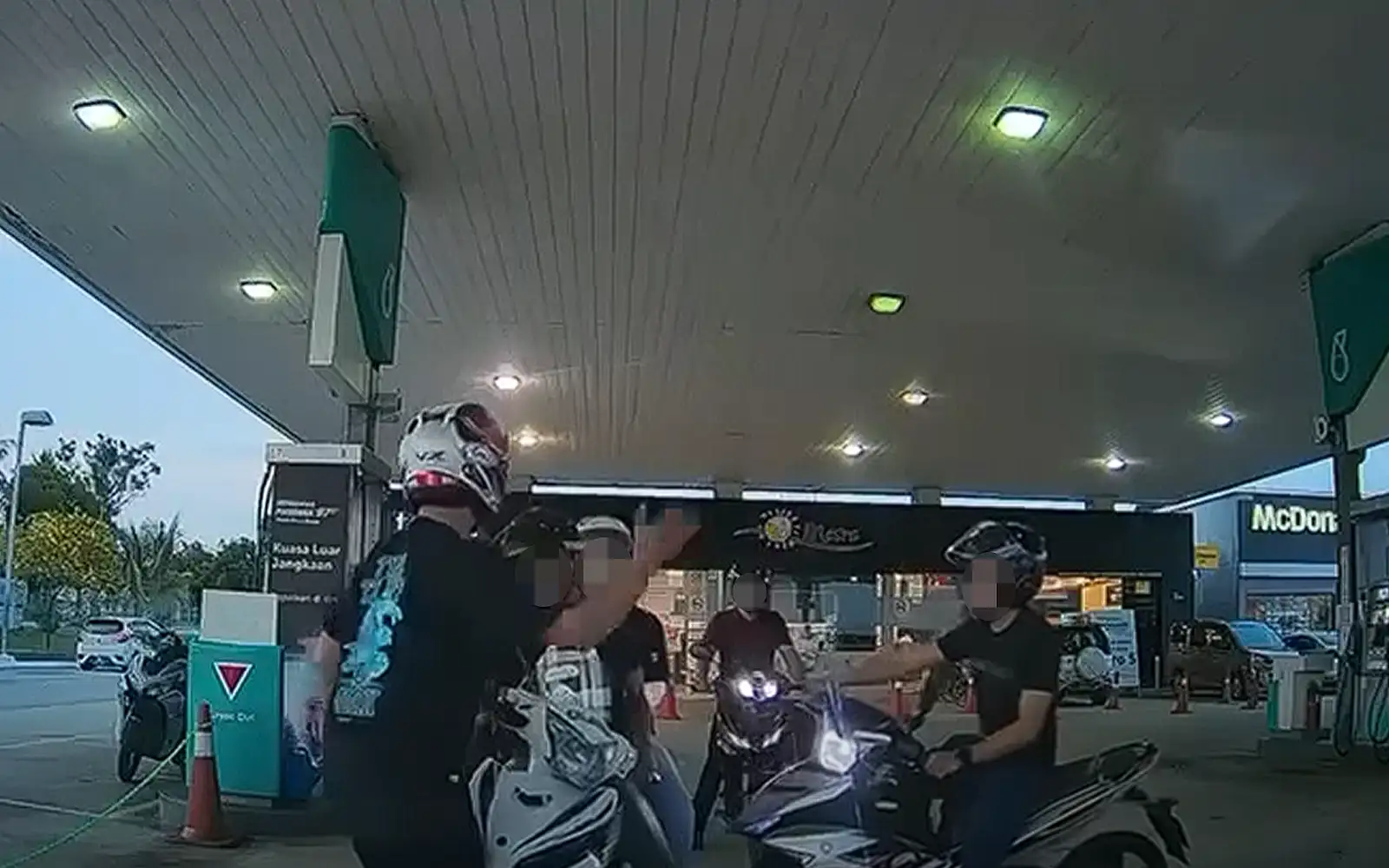 Officer barred from field duty after slapping incident, says Johor top cop