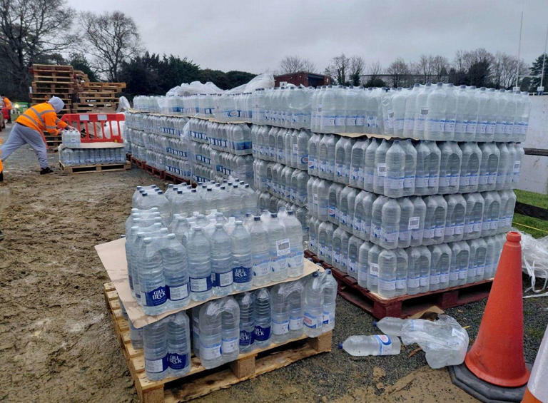 Kent water outage continues as schools across Tunbridge Wells and ...