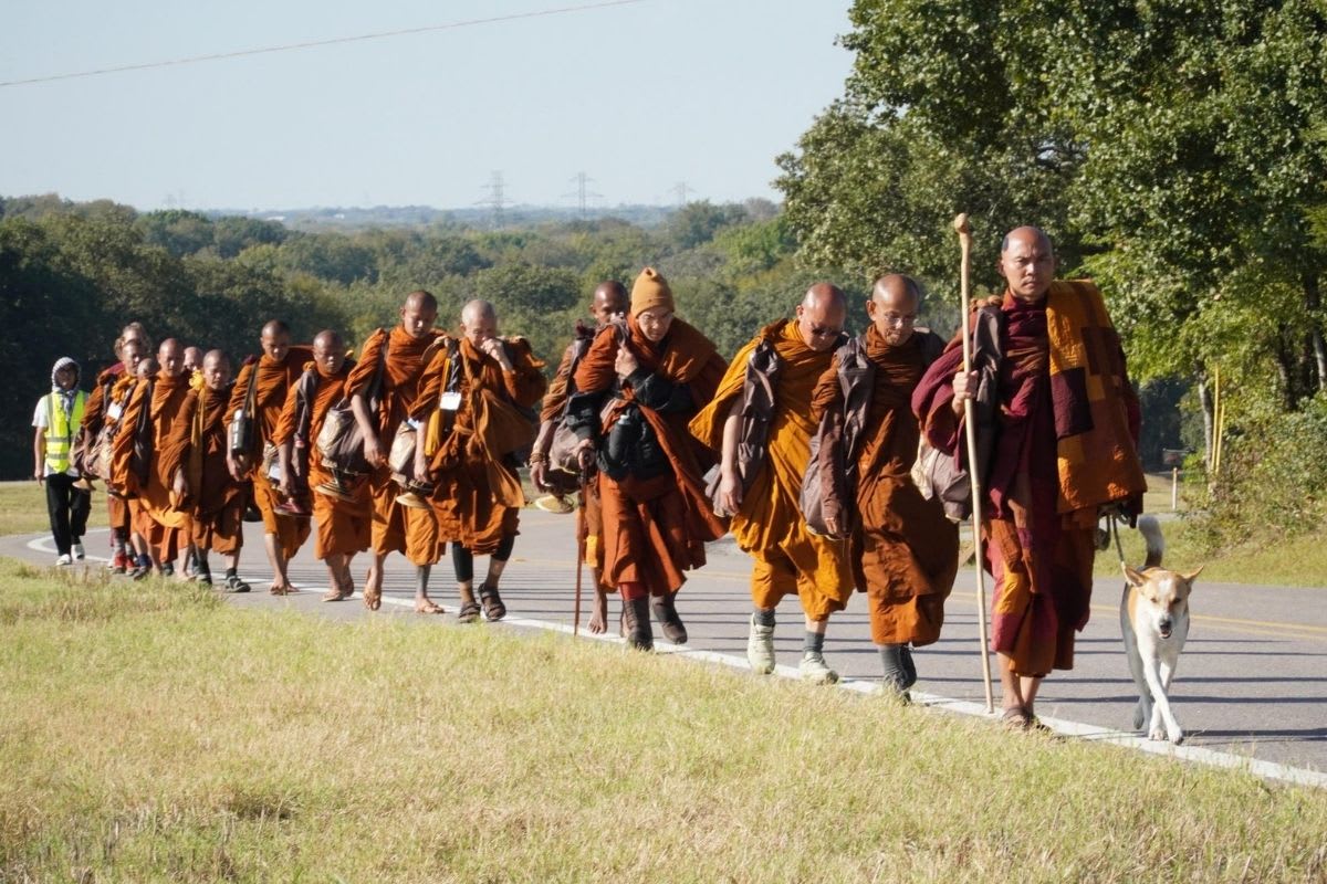 Monks walking for peace are crossing the US on foot — here's why they ...