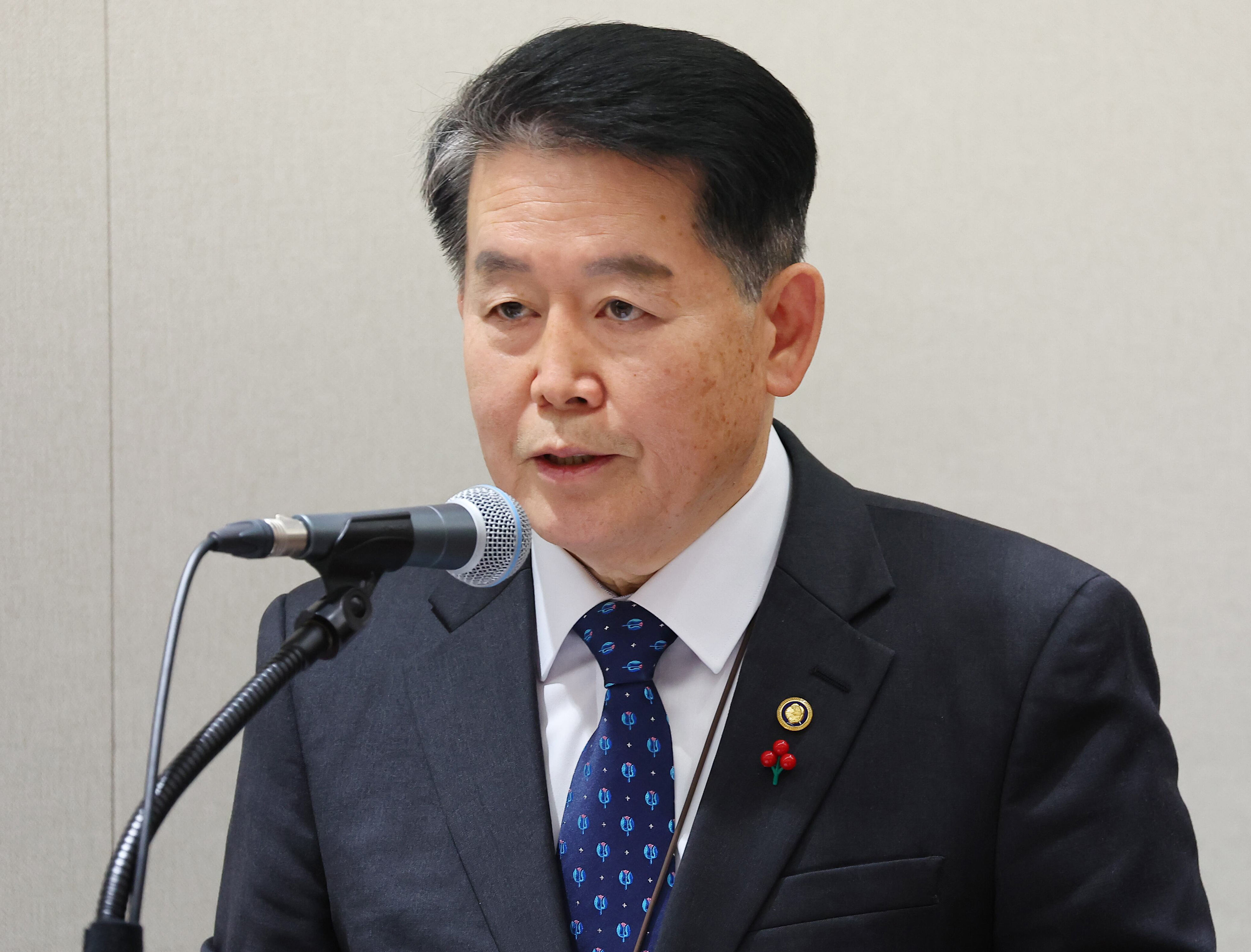 Overseas Koreans Agency head proposes Seoul move, Incheon mayor objects